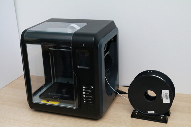 Monoprice Voxel Review - Fully Enclosed 3D Printer under $400